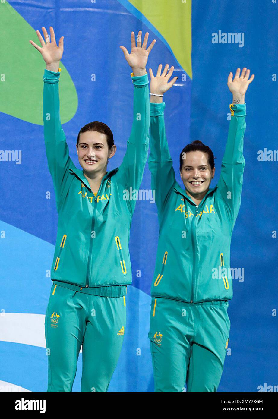 Bronze medalists from Australia, Maddison Keeney and Anabelle Smith ...