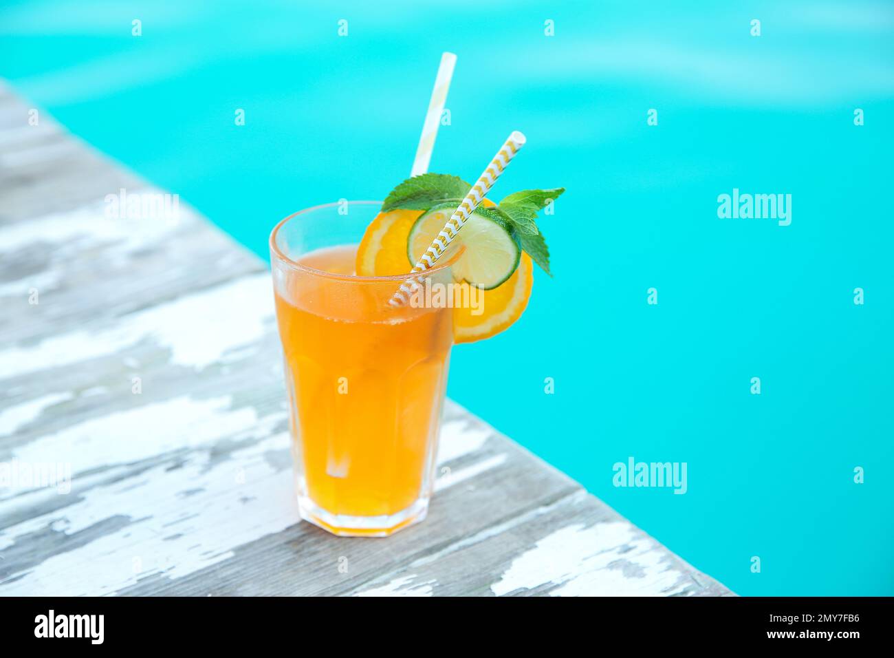 Cocktail near swimming pool on hi-res stock photography and images - Alamy