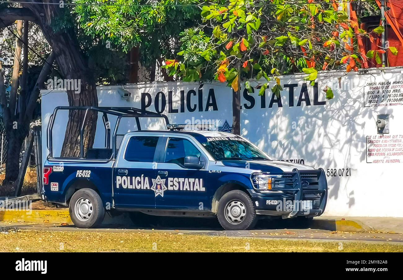 Puerto Escondido Oaxaca Mexico 2023 Mexican police car vehicle pick up ...