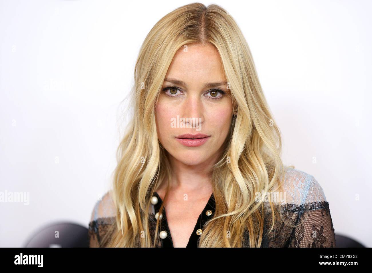 Piper Perabo, a cast member in the television series "Notorious ...