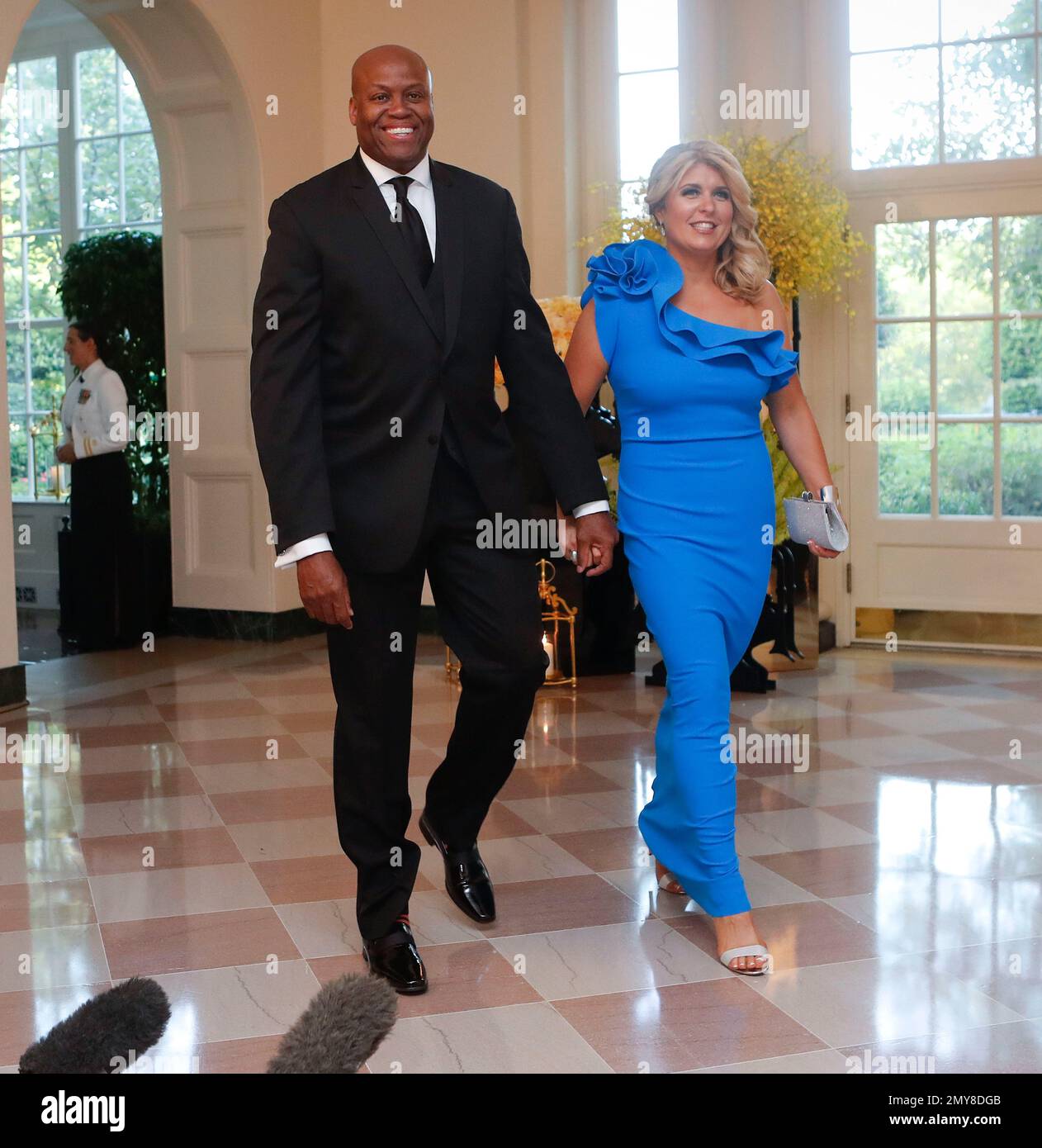 Craig Robinson and his wife Kelly Robinson arrive for a State Dinner ...