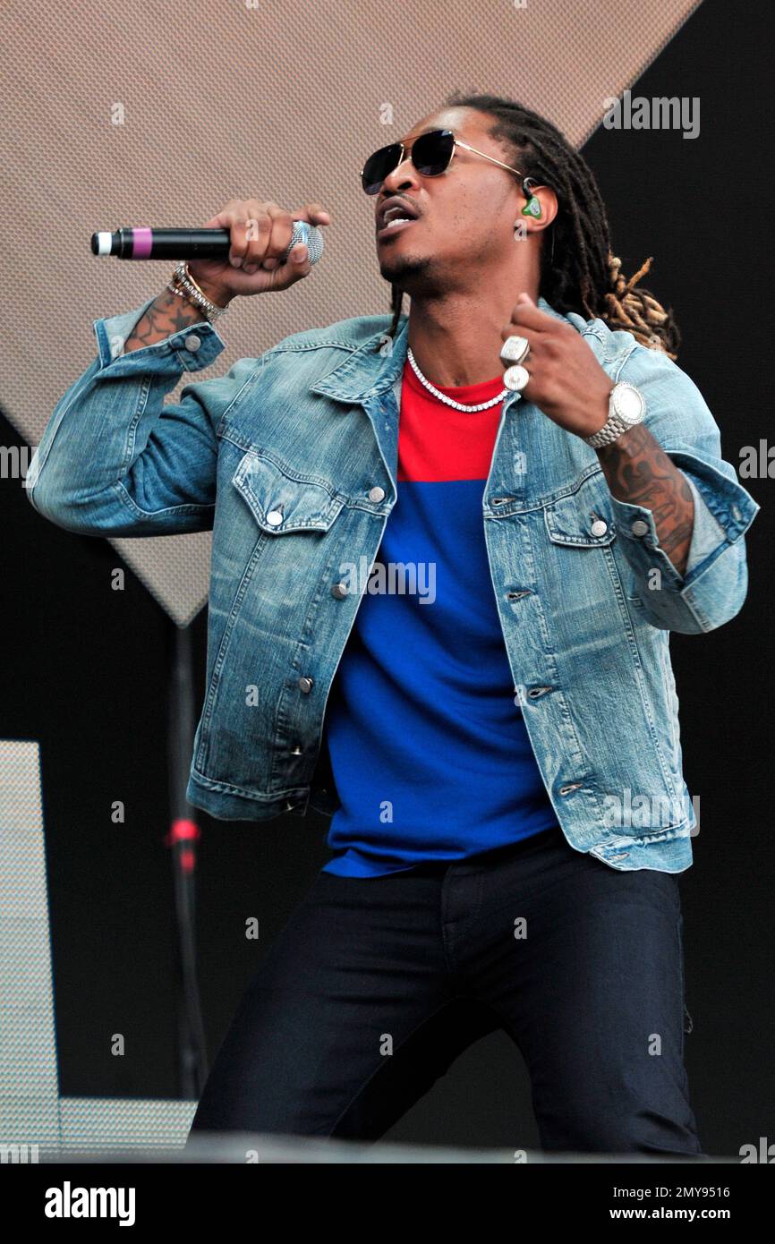 Nayvadius Cash AKA Future performs on day 2 at Lollapalooza in Grant ...