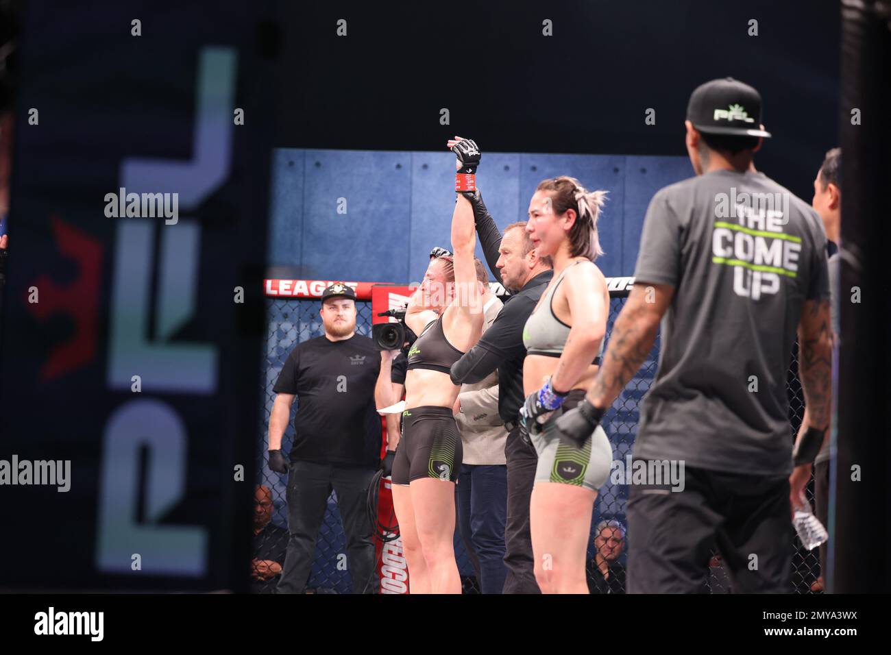 ORLANDO, FL - February 3: Amanda Leve wins via decision over ...