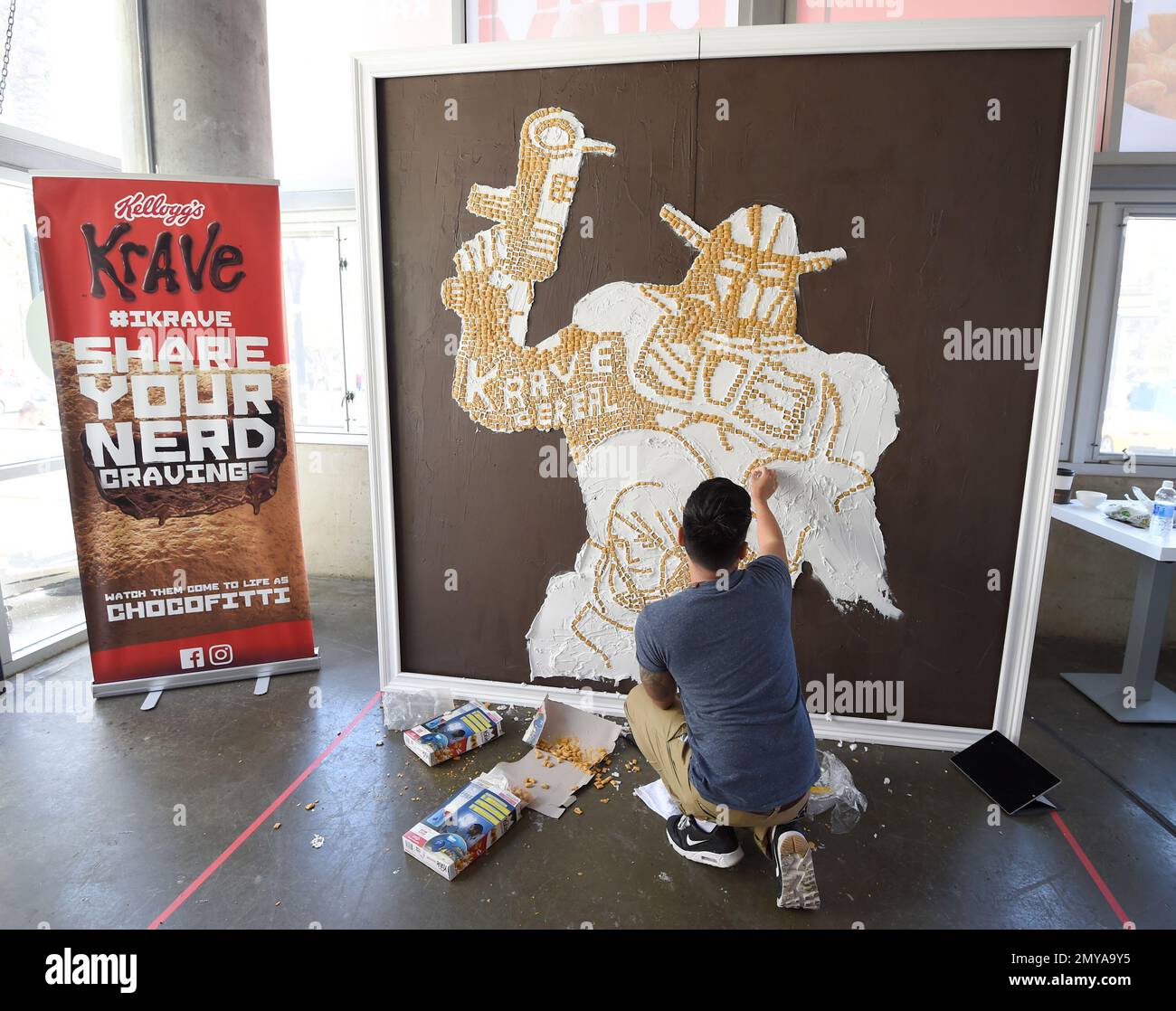 Comic illustrator Francis Manapul spent his morning creating chocolate ...