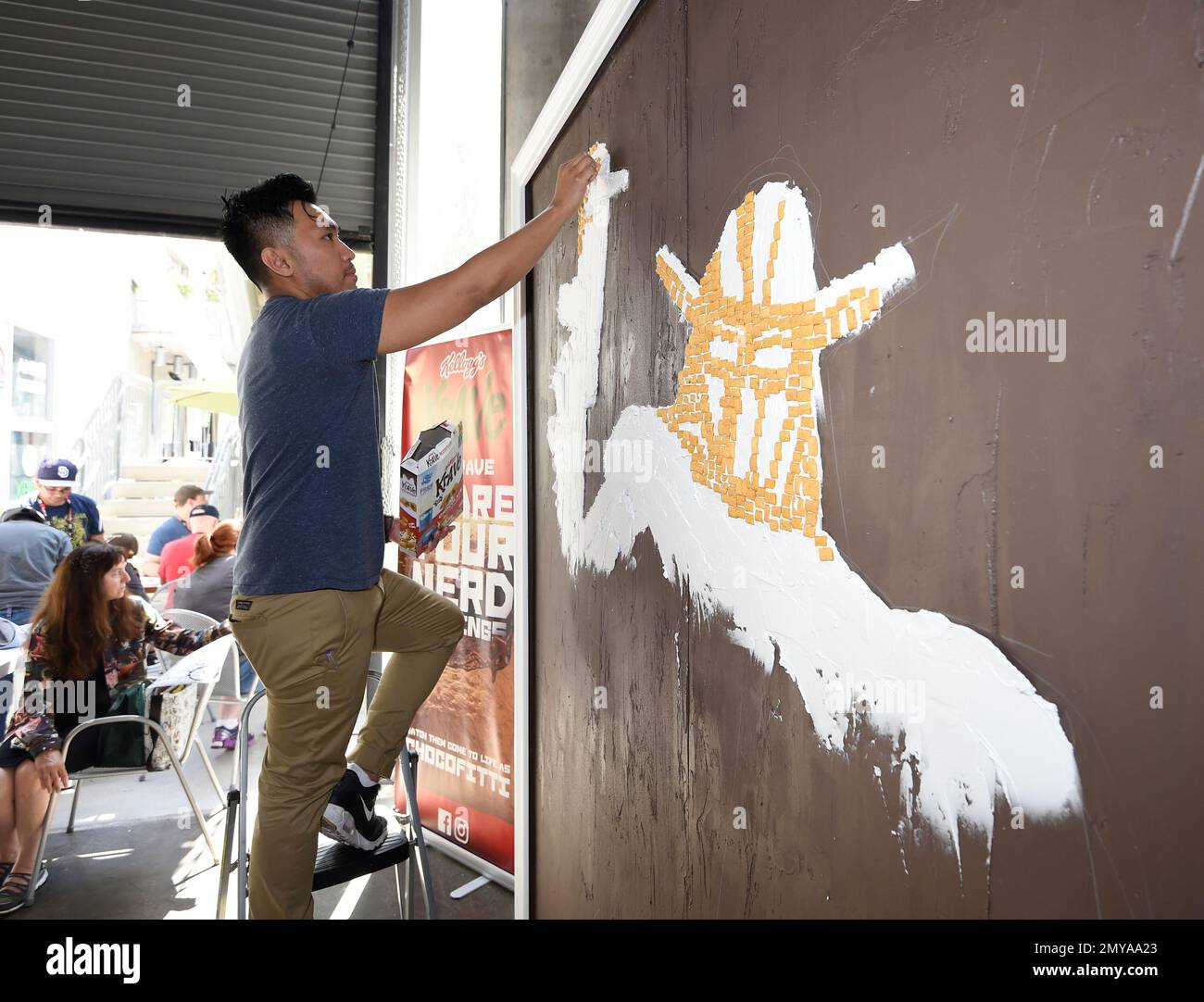 Comic illustrator Francis Manapul spent his morning creating chocolate ...