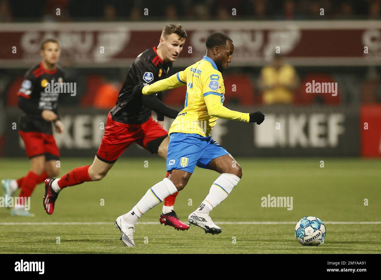ROTTERDAM - (lr) Peer Koopmeiners of Excelsior Rotterdam, Vurnon Anita ...