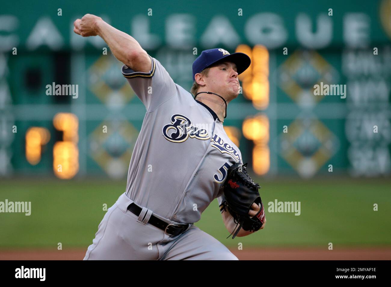 Milwaukee Brewers starting pitcher Chase Anderson warms up in the first ...