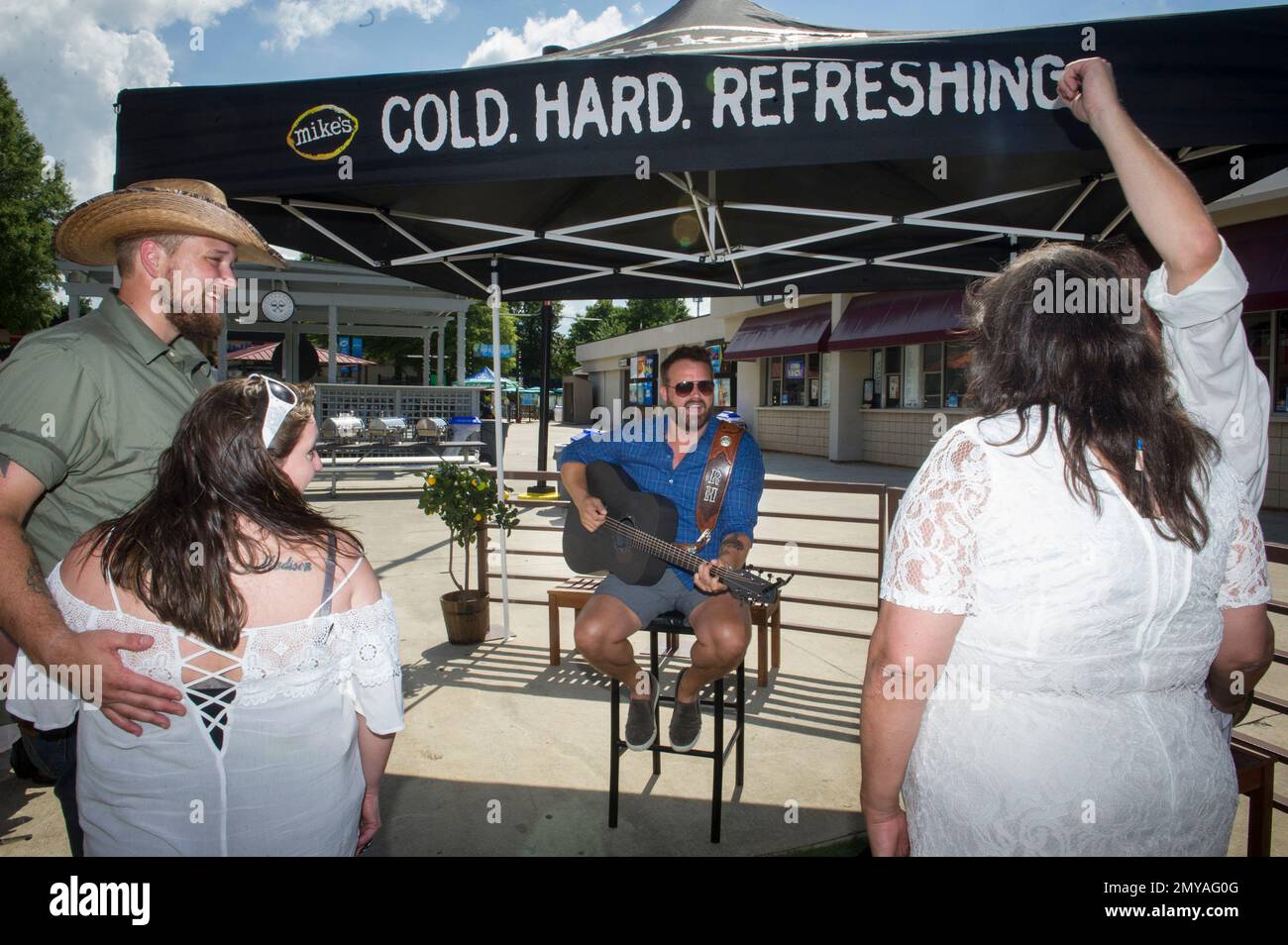 IMAGE DISTRIBUTED FOR MIKE'S HARD LEMONADE - Country music singer and ...