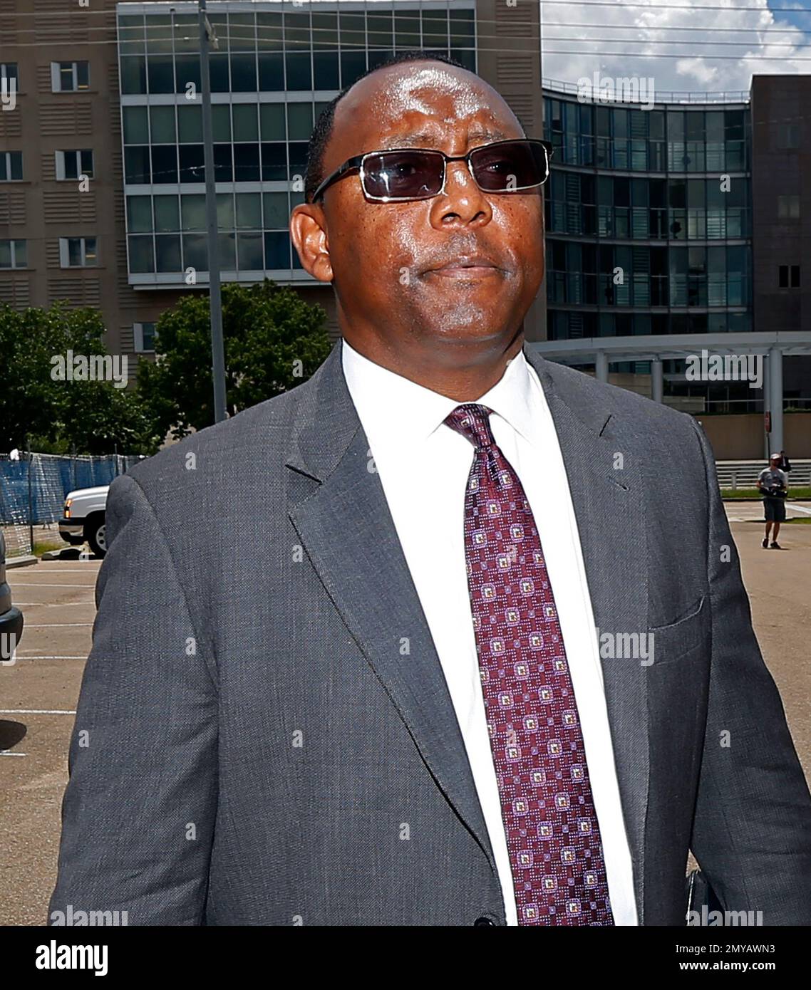 Former Mississippi Corrections Commissioner Chris Epps, walks away from ...