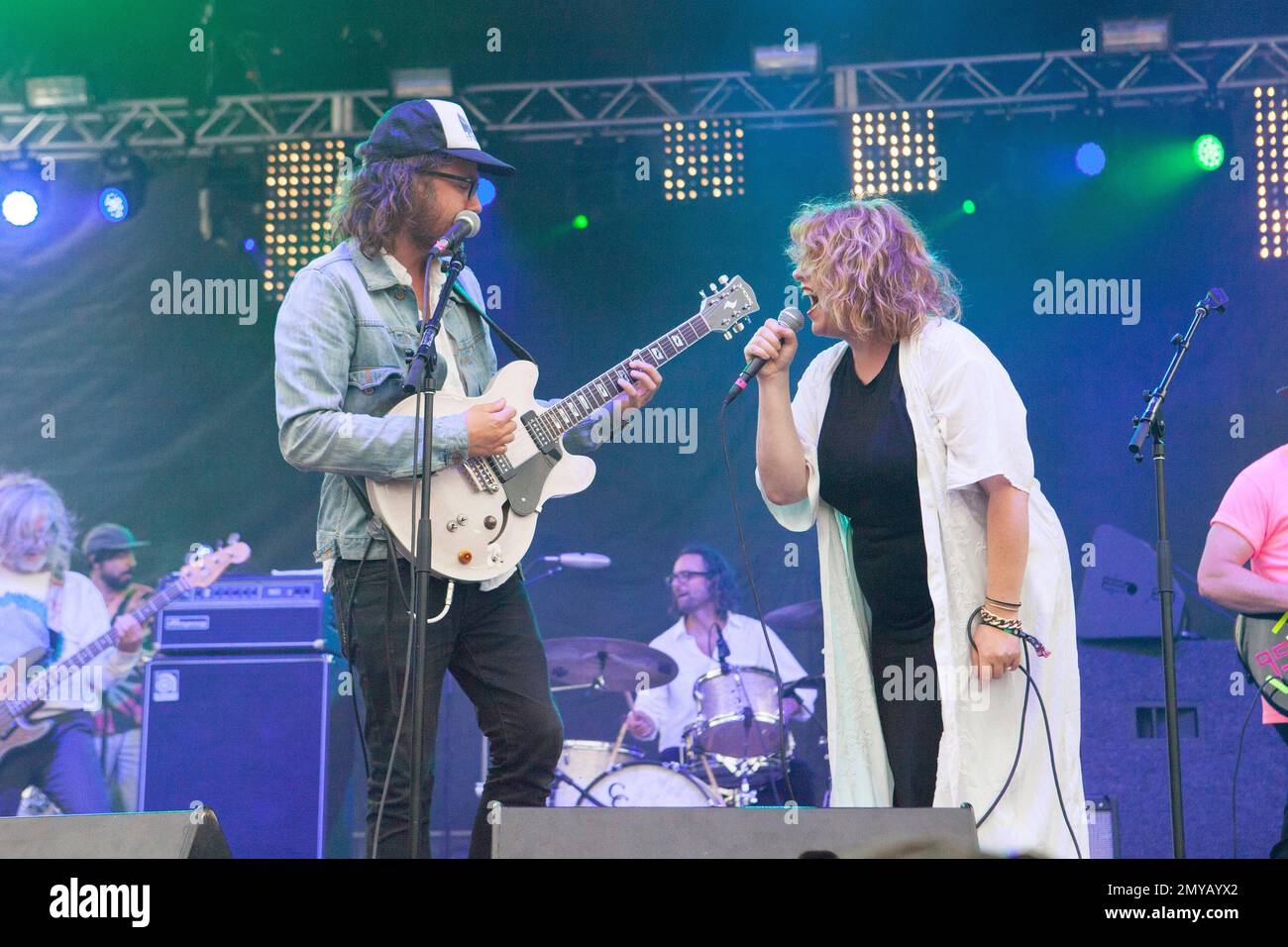 Brendan Canning, Kevin Drew, Justin Peroff and Amy Millan of Stars ...