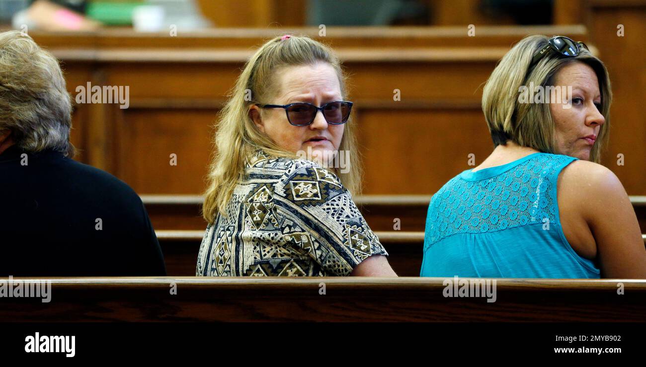 Lisa Chambers, center, mother of Jessica Chambers who was burned to ...