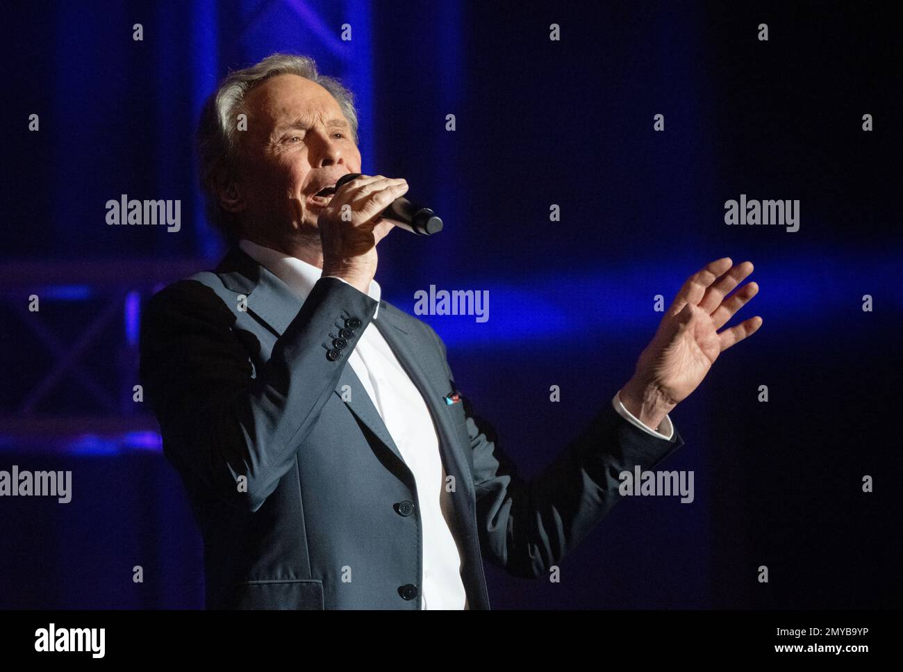 Stuttgart, Germany. 04th Feb, 2023. Peter Kraus is on stage at the start of his "Meine Hits ...