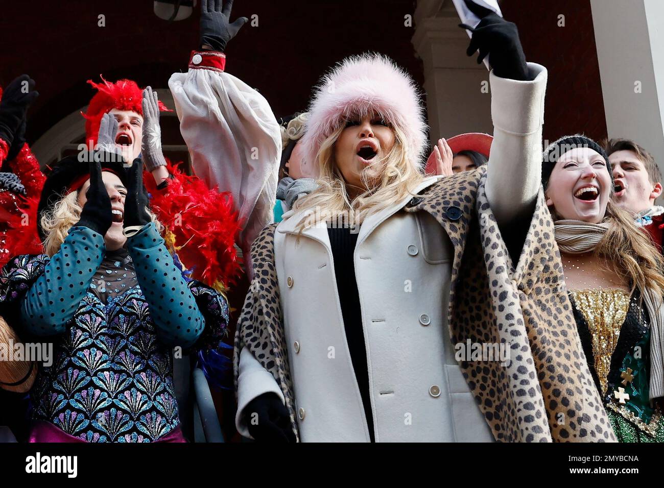 Harvard's Hasty Pudding Theatricals Woman of the Year Jennifer Coolidge ...