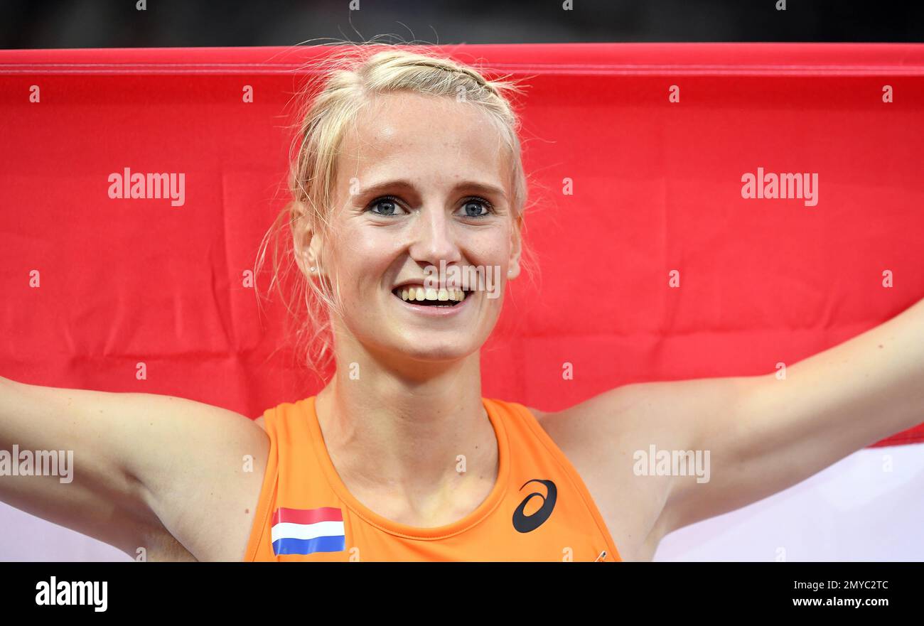 Netherlands' Anouk Vetter celebrates after winning the gold medal in ...