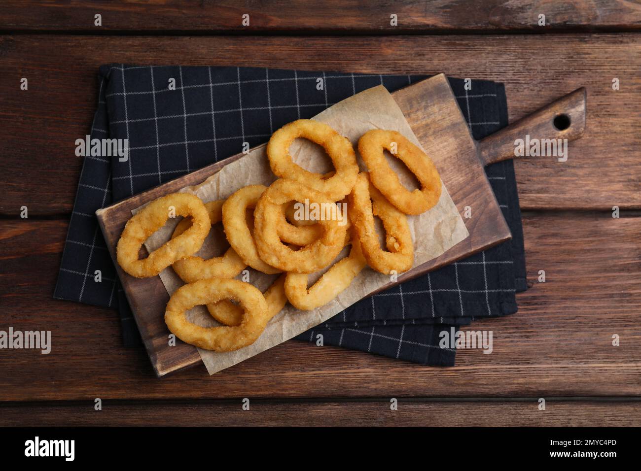 Breaded onion rings top view hi-res stock photography and images - Alamy