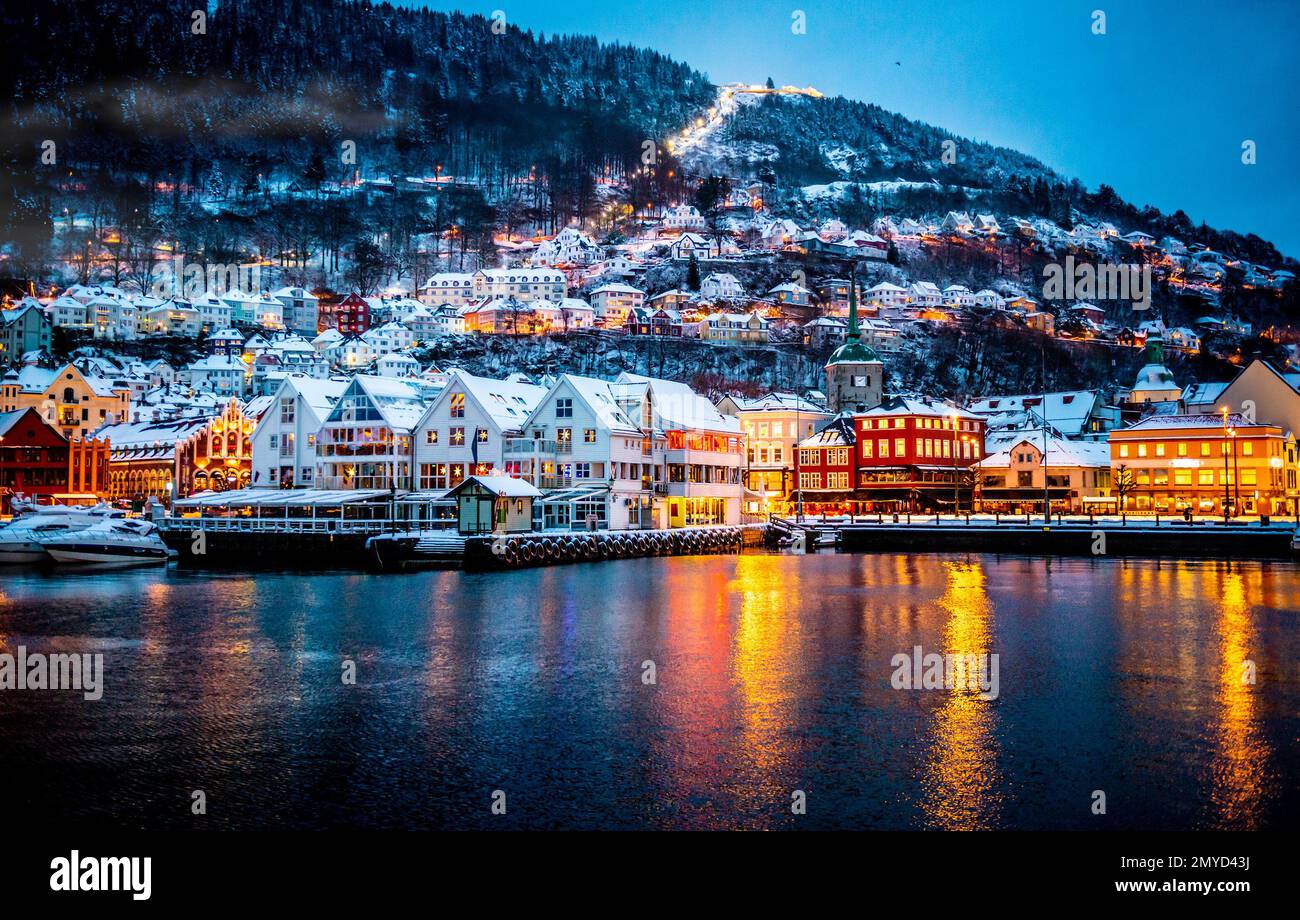 Bergen harbor snow hi-res stock photography and images - Alamy
