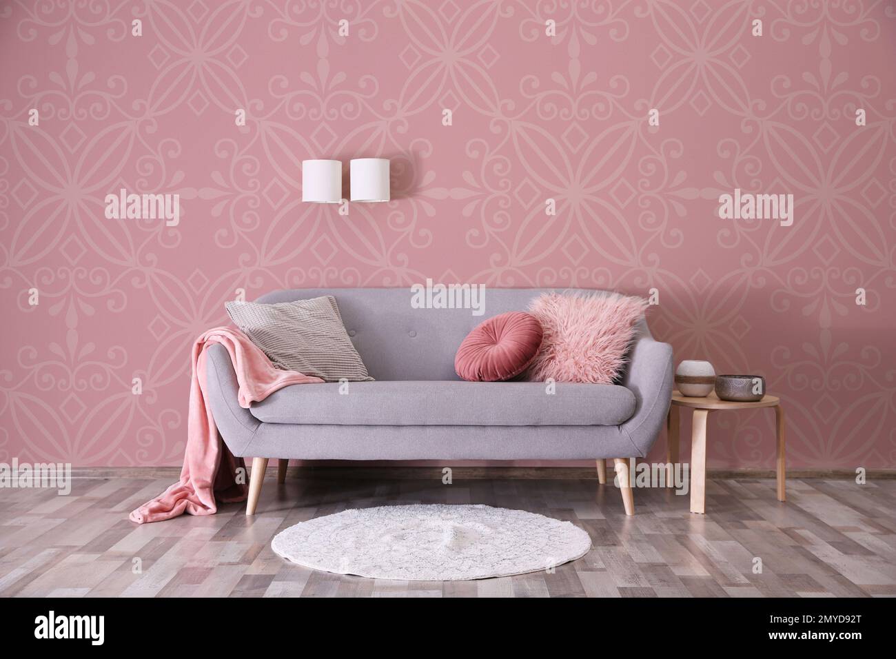 Patterned wallpapers hi-res stock photography and images - Alamy