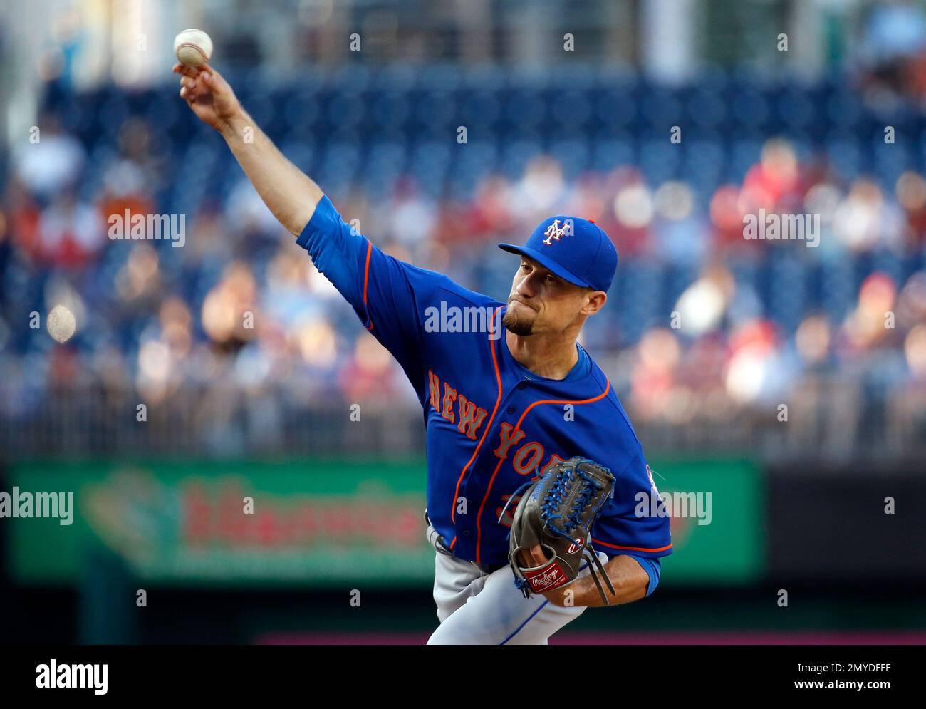 New York Mets starting pitcher Logan Verrett throws during the first ...