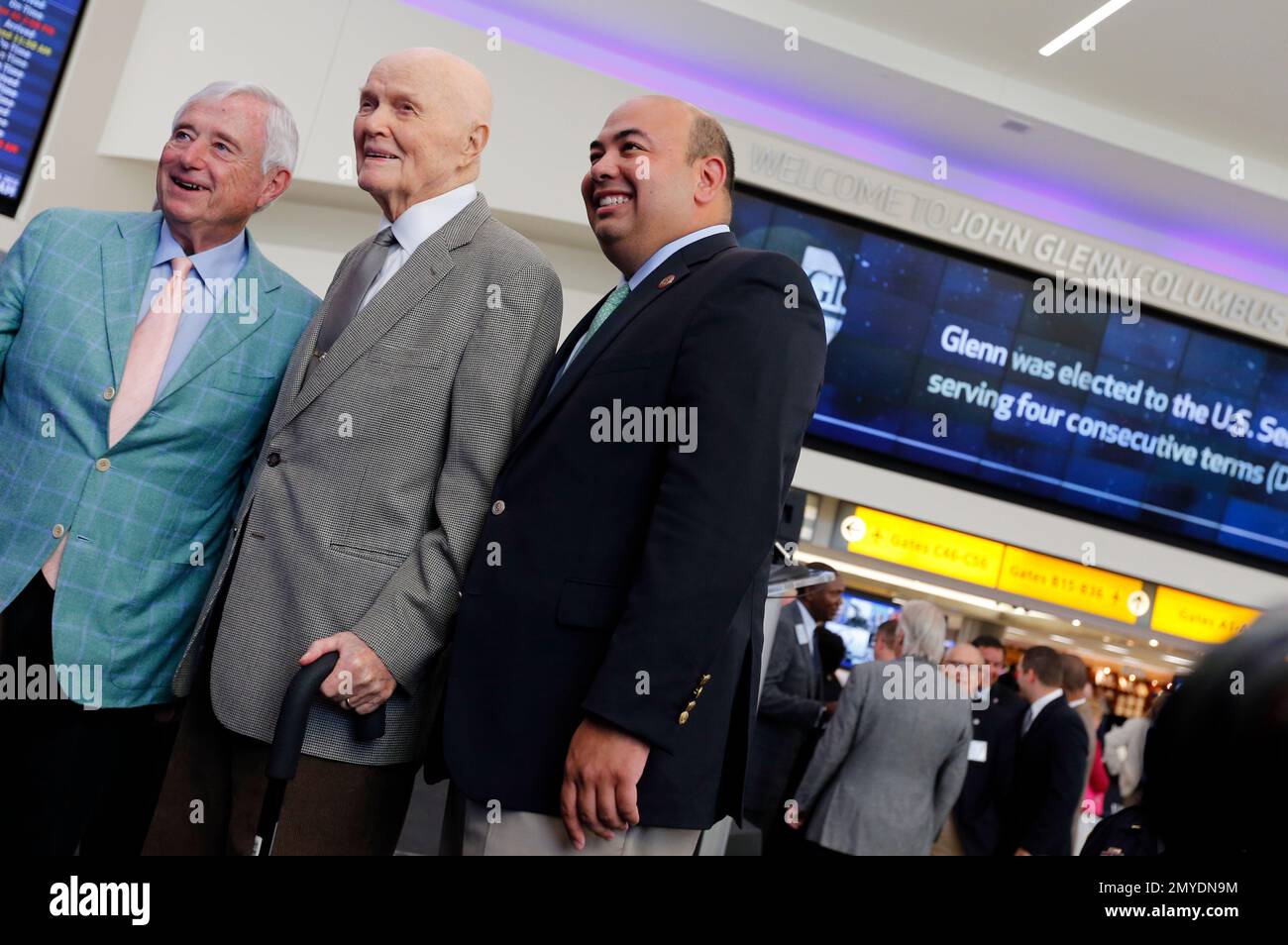 Former U.S. Sen. John Glenn, center, poses for a photo with Jack ...
