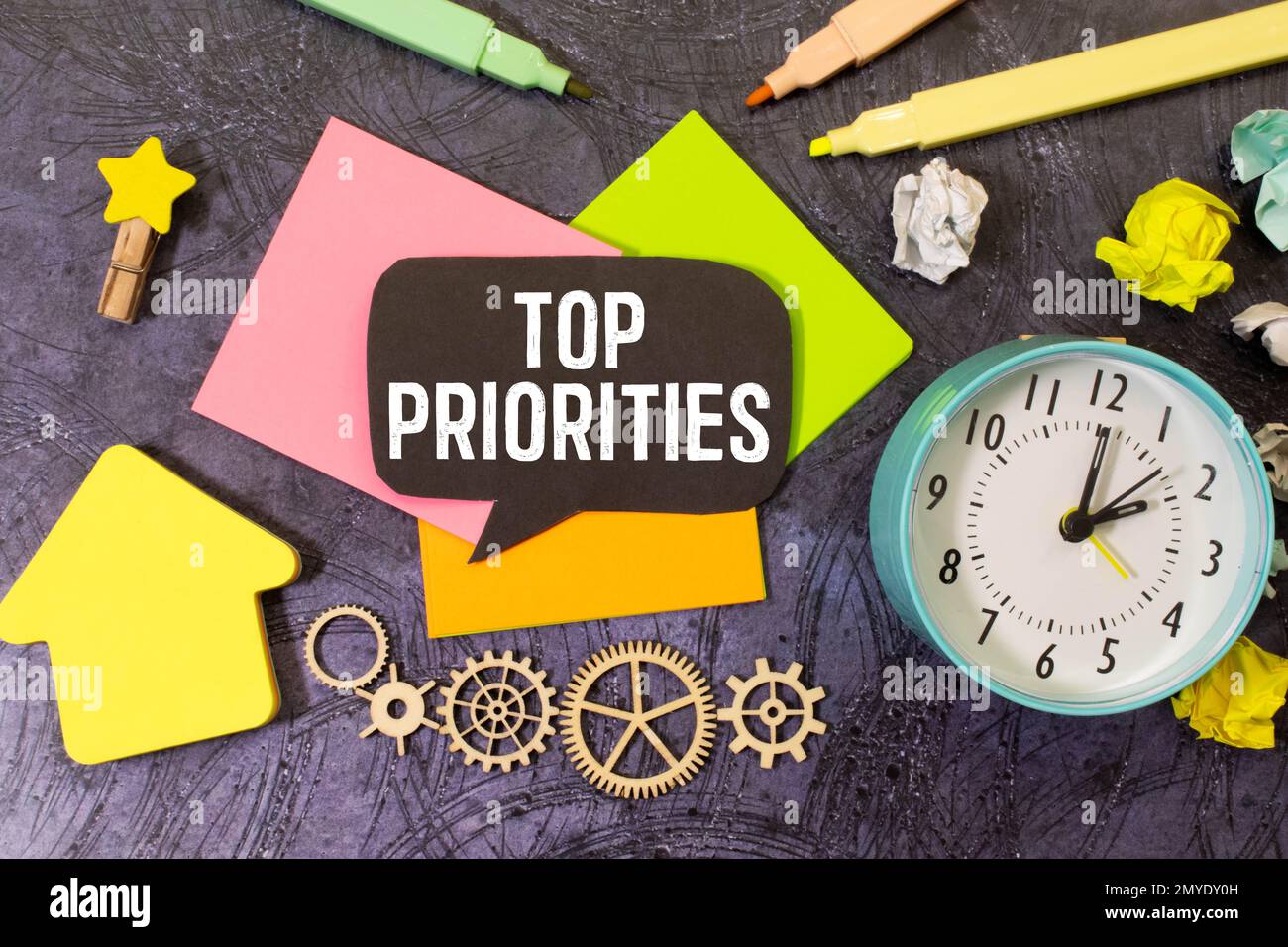 Top Priority text circled in pencil on textured paper Stock Photo - Alamy