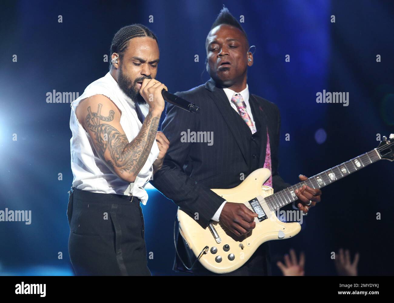 Bilal, left, and The Roots perform “The Beautiful Ones” during a ...