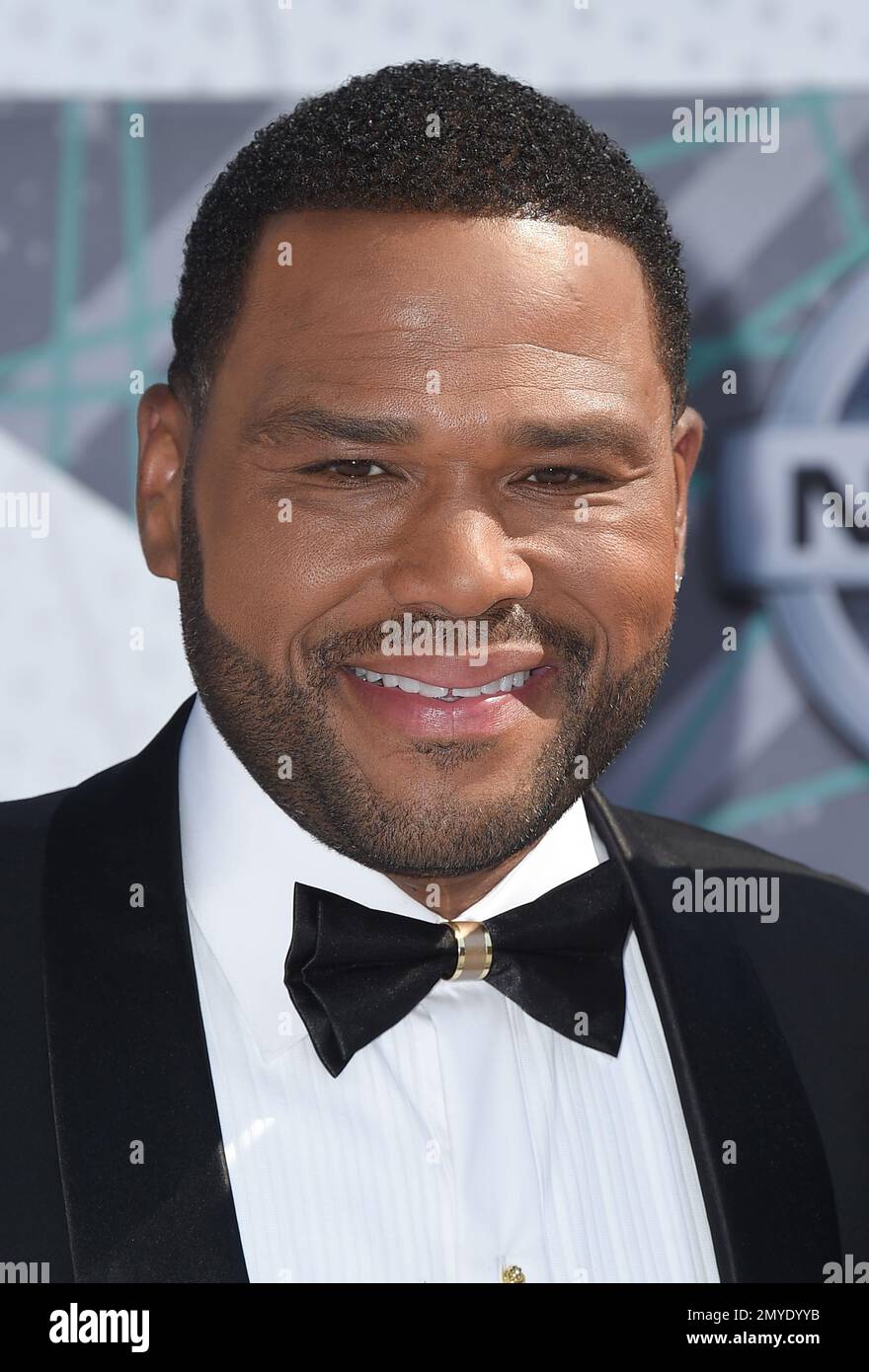 Anthony Anderson arrives at the BET Awards at the Microsoft Theater on ...