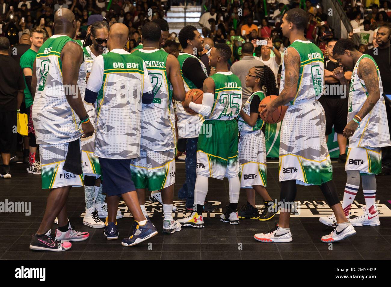 Marcellus Wiley, from left, Snoop Dogg, Big Boy, Young, Dean Cole ...