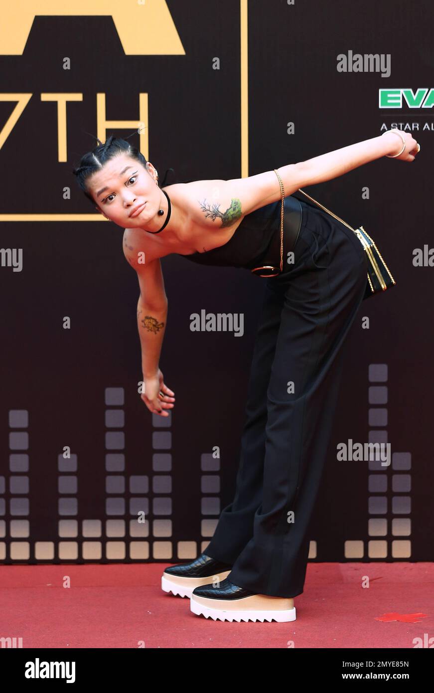 Chinese singer Su Yunying arrives at the 27th Golden Melody Awards in ...