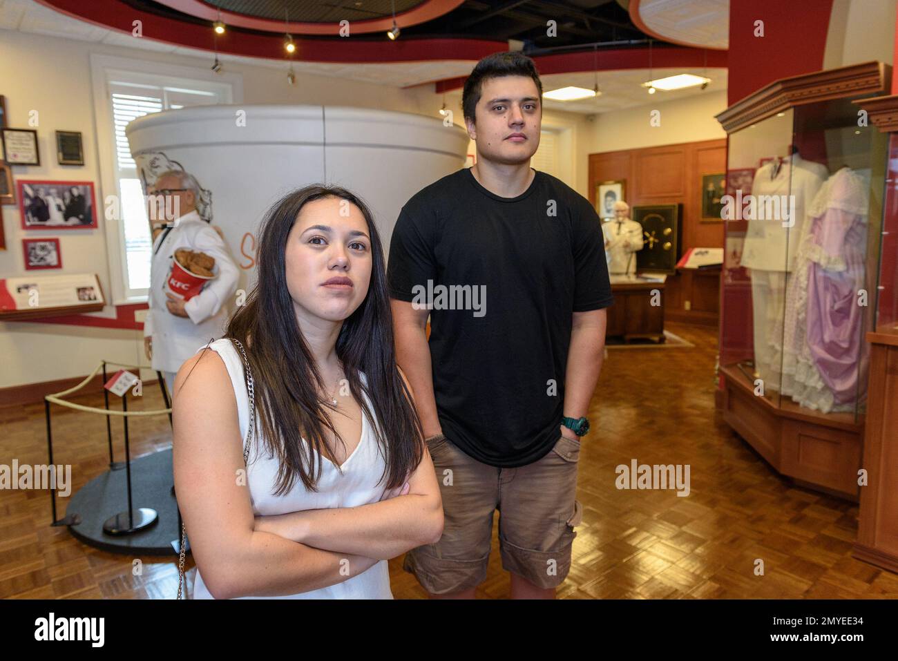 IMAGE DISTRIBUTED FOR KFC - New Zealand Newlyweds Louis and Ashleigh ...