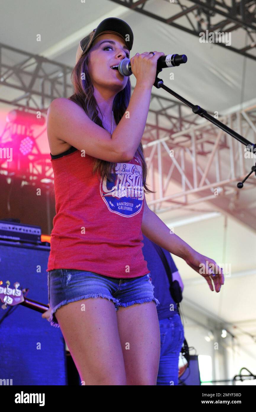 Tara Thompson performs during LakeShake at FirstMerit Bank Pavilion at ...