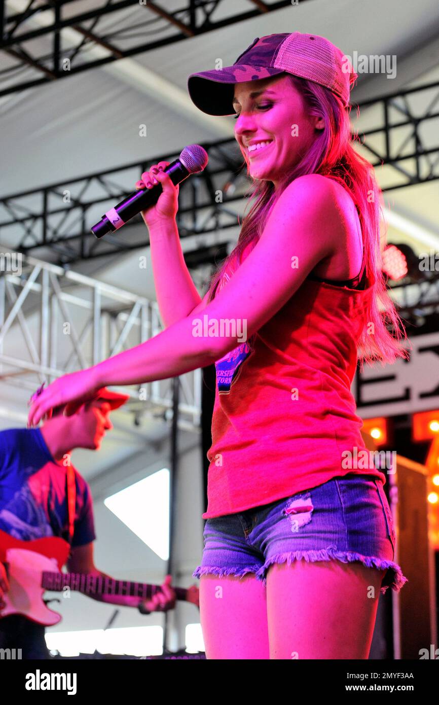 Tara Thompson performs during LakeShake at FirstMerit Bank Pavilion at ...