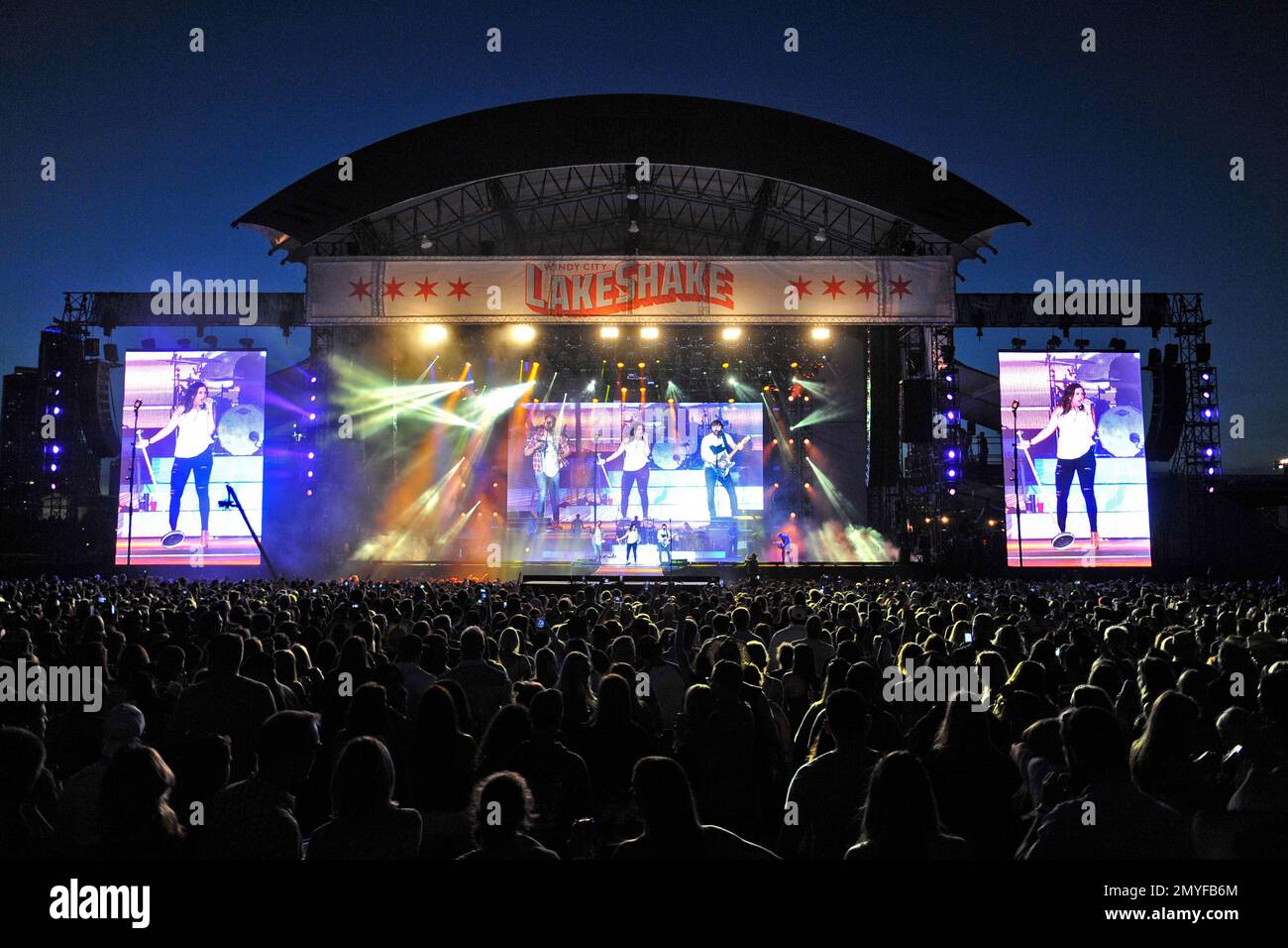 Lady Antebellum performs at LakeShake at FirstMerit Bank Pavilion on ...