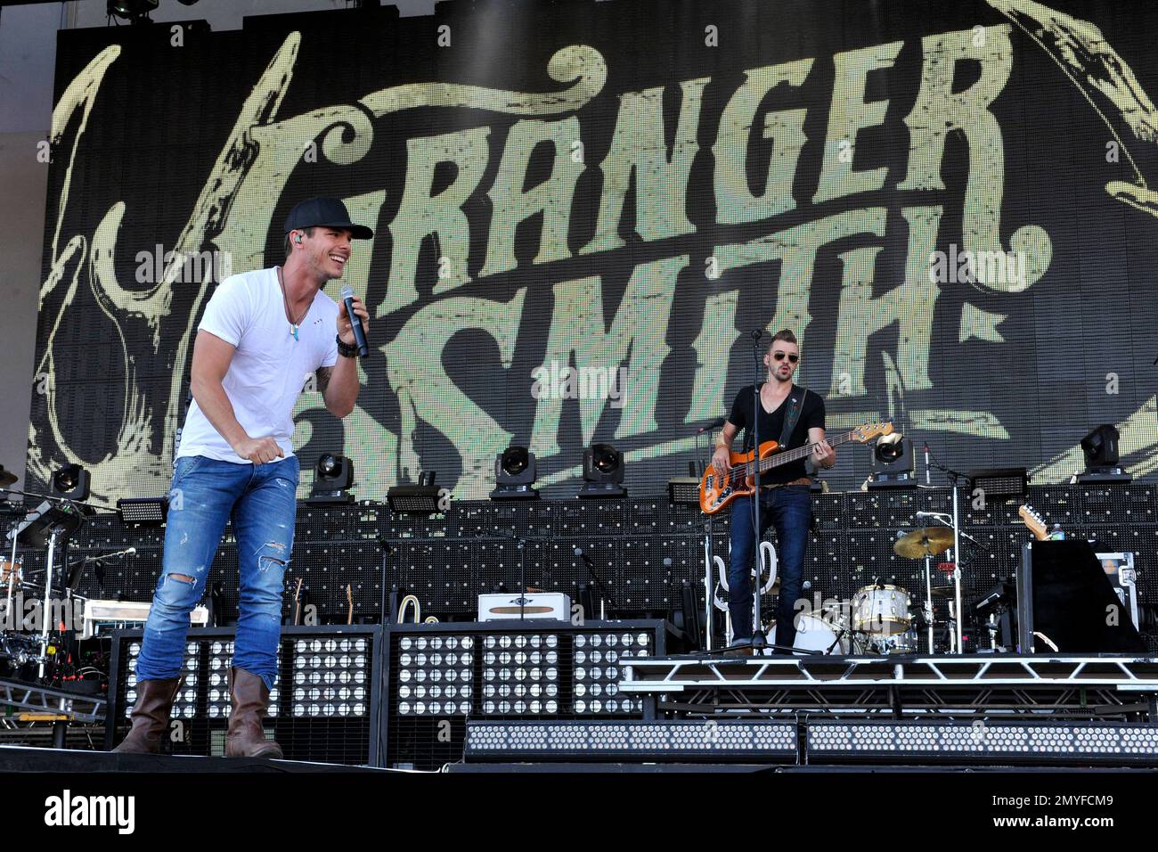 Granger Smith performs at LakeShake at FirstMerit Bank Pavilion on ...