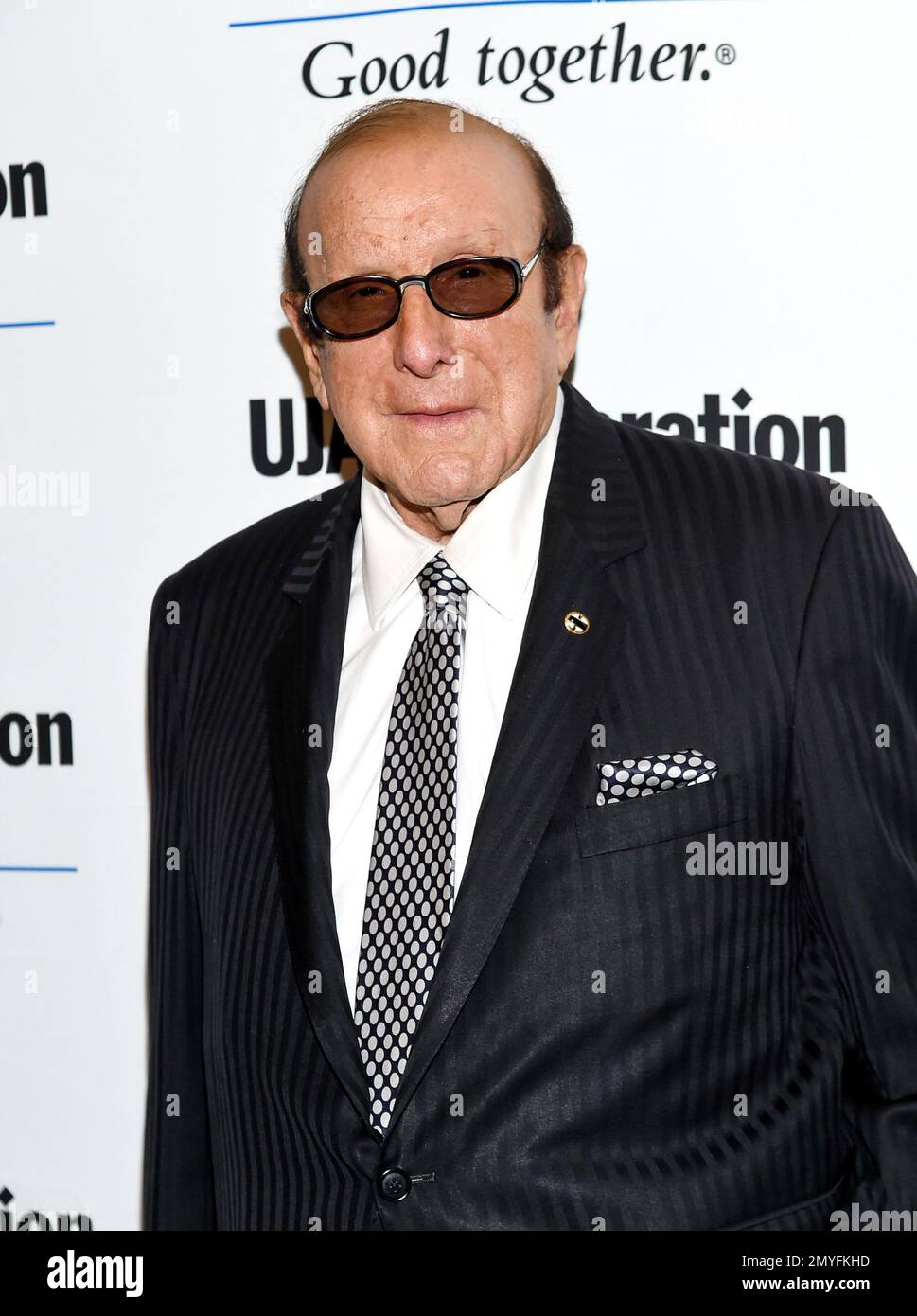 Record producer and music executive Clive Davis attends the UJA ...