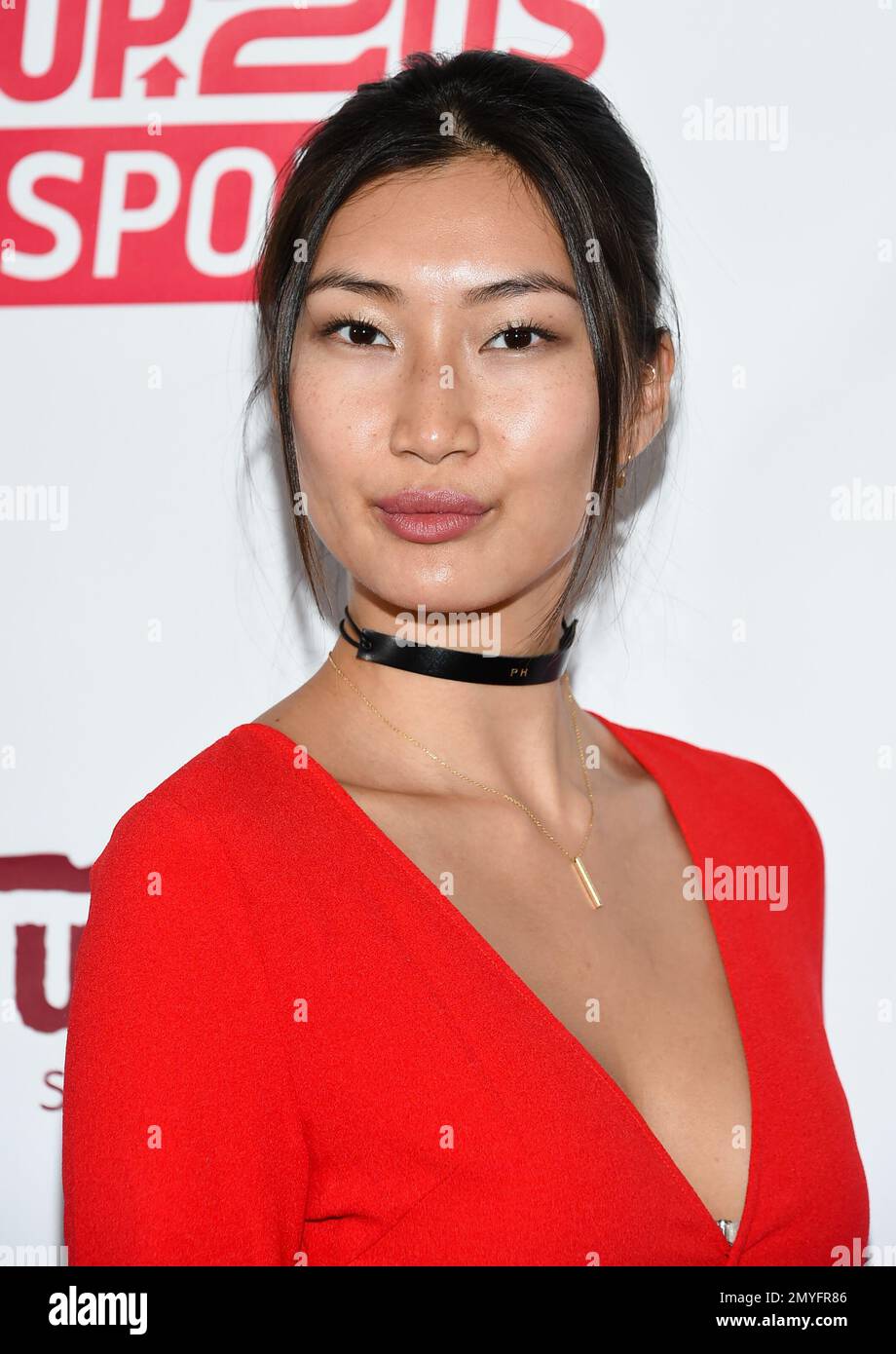 Model Ping Hue arrives at the 2016 Up2Us Sports Gala at Three Sixty ...