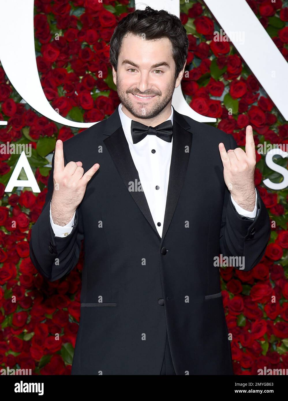 Alex Brightman arrives at the Tony Awards at the Beacon Theatre on ...