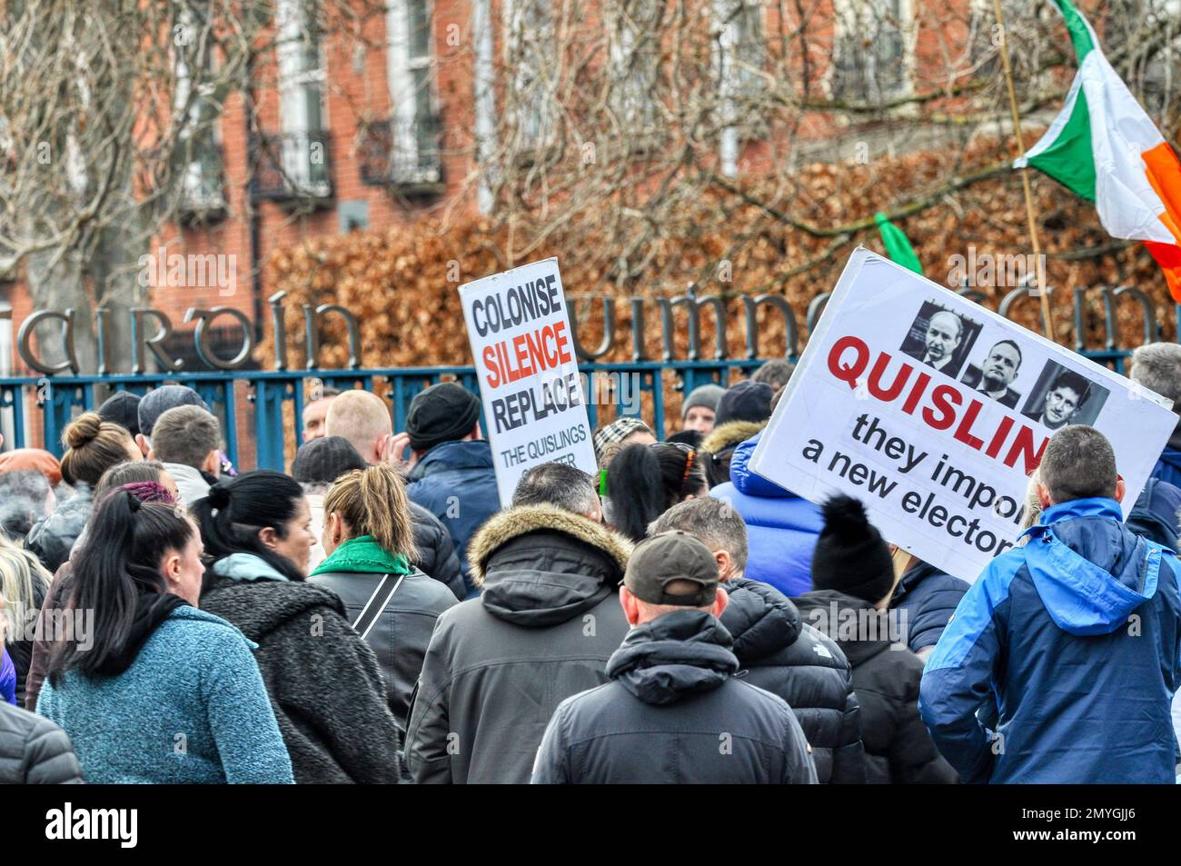 Refugee protest hi-res stock photography and images - Alamy