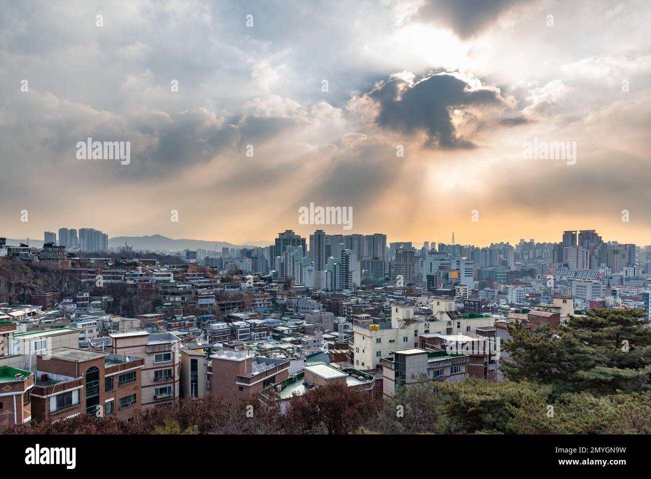 Cityscape of Seoul capital of South Korea during sunrise on 4 February ...