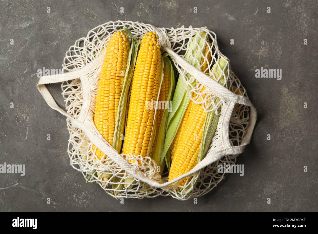 Top view corn cobs hi-res stock photography and images - Alamy