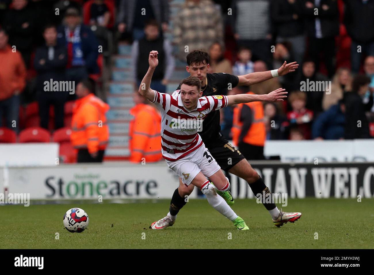 Ben close action hi-res stock photography and images - Alamy