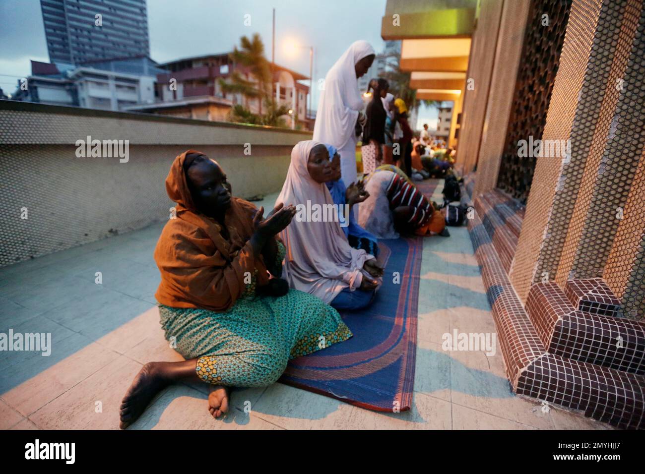 Nigerian Muslims offer prayers on the first day of Ramadan at the ...