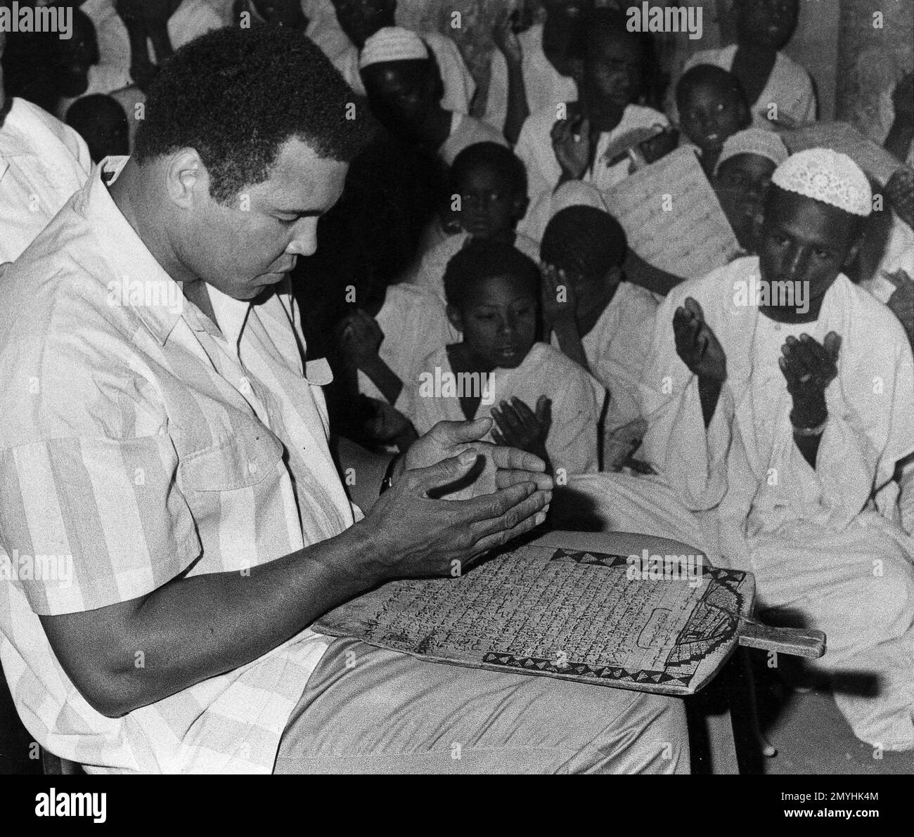 FILE - In this Nov. 23, 1988, file photo, former world heavyweight ...