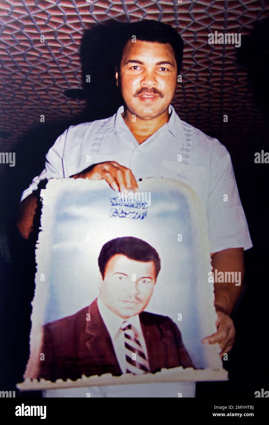 In this October 4, 1986 photo, world heavyweight champion Muhammad Ali ...