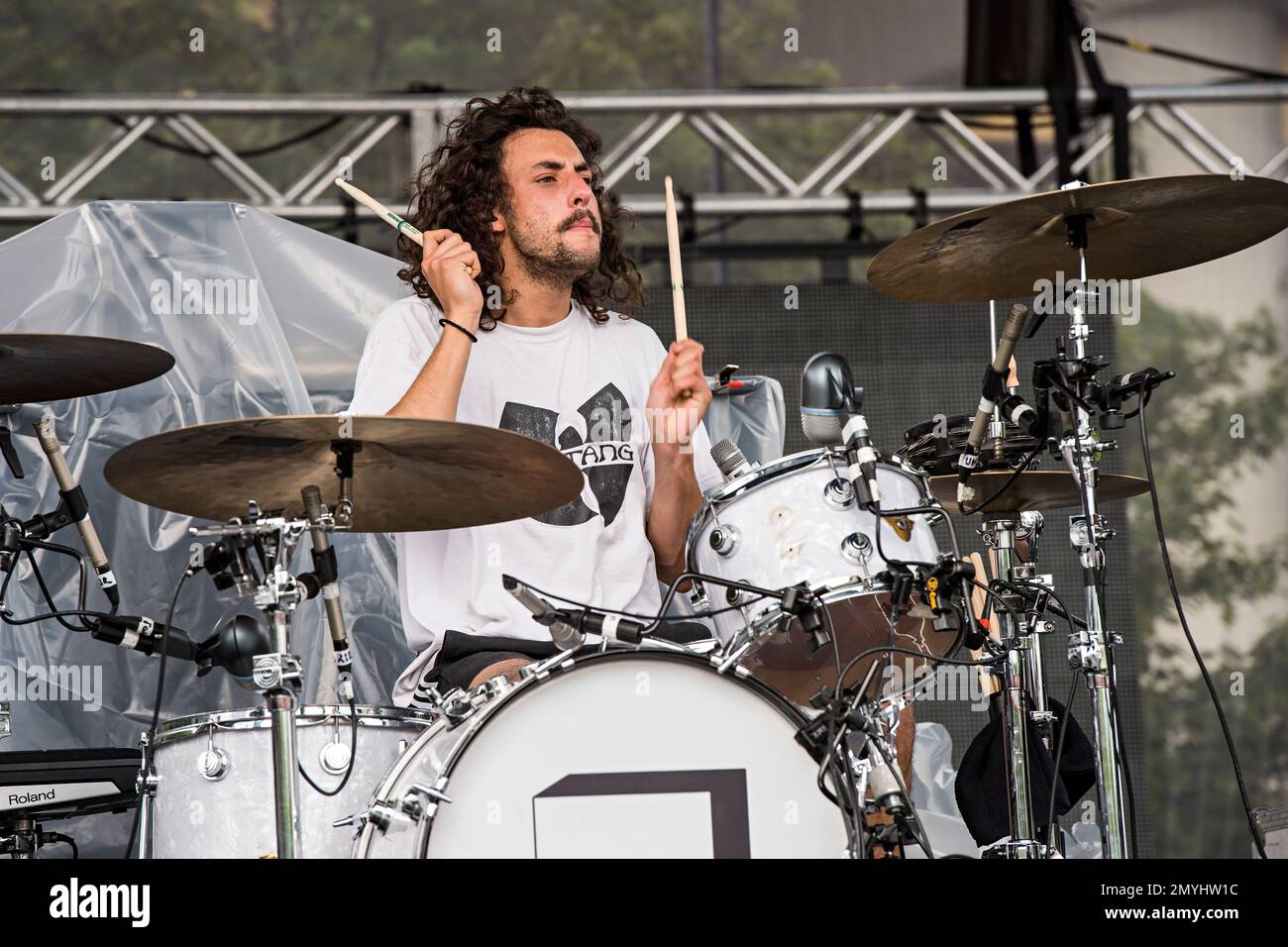 Brandon Fried of The Neighbourhood performs at Bunbury Music Festival ...