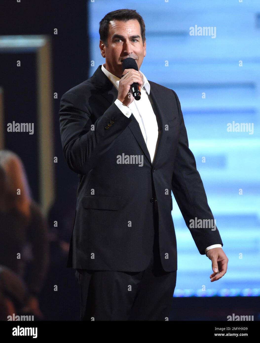 Rob Riggle presents the our new girlfriend award at the Guys Choice ...