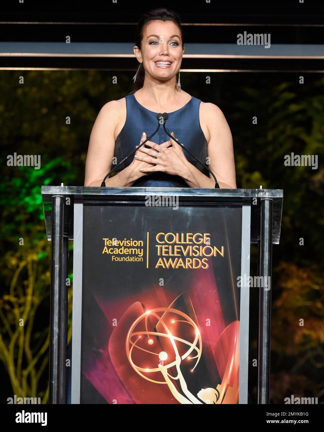 Bellamy Young presents the magazine award at the 37th College ...