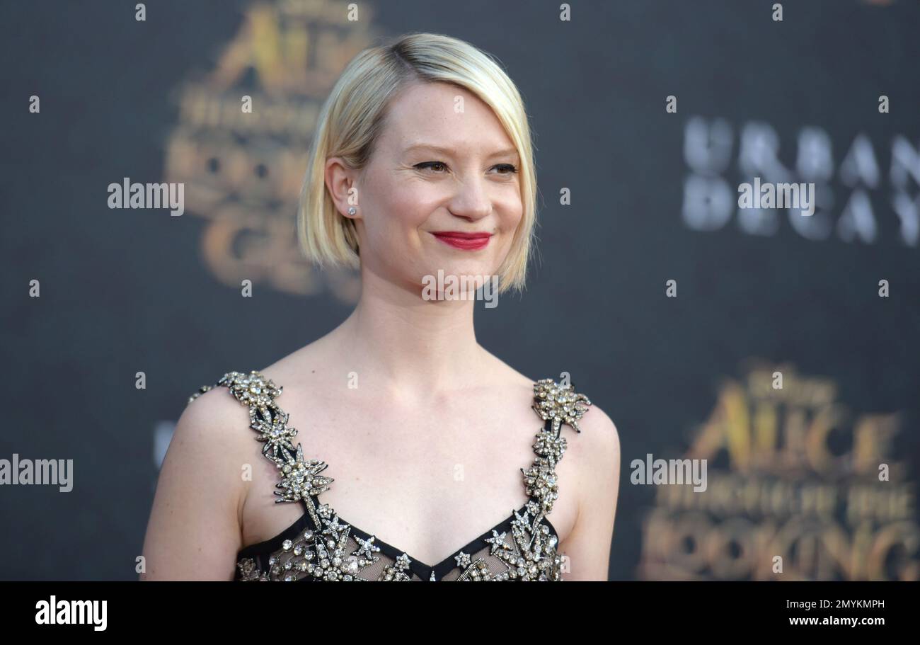 Mia Wasikowska arrives at the premiere of "Alice Through the Looking ...
