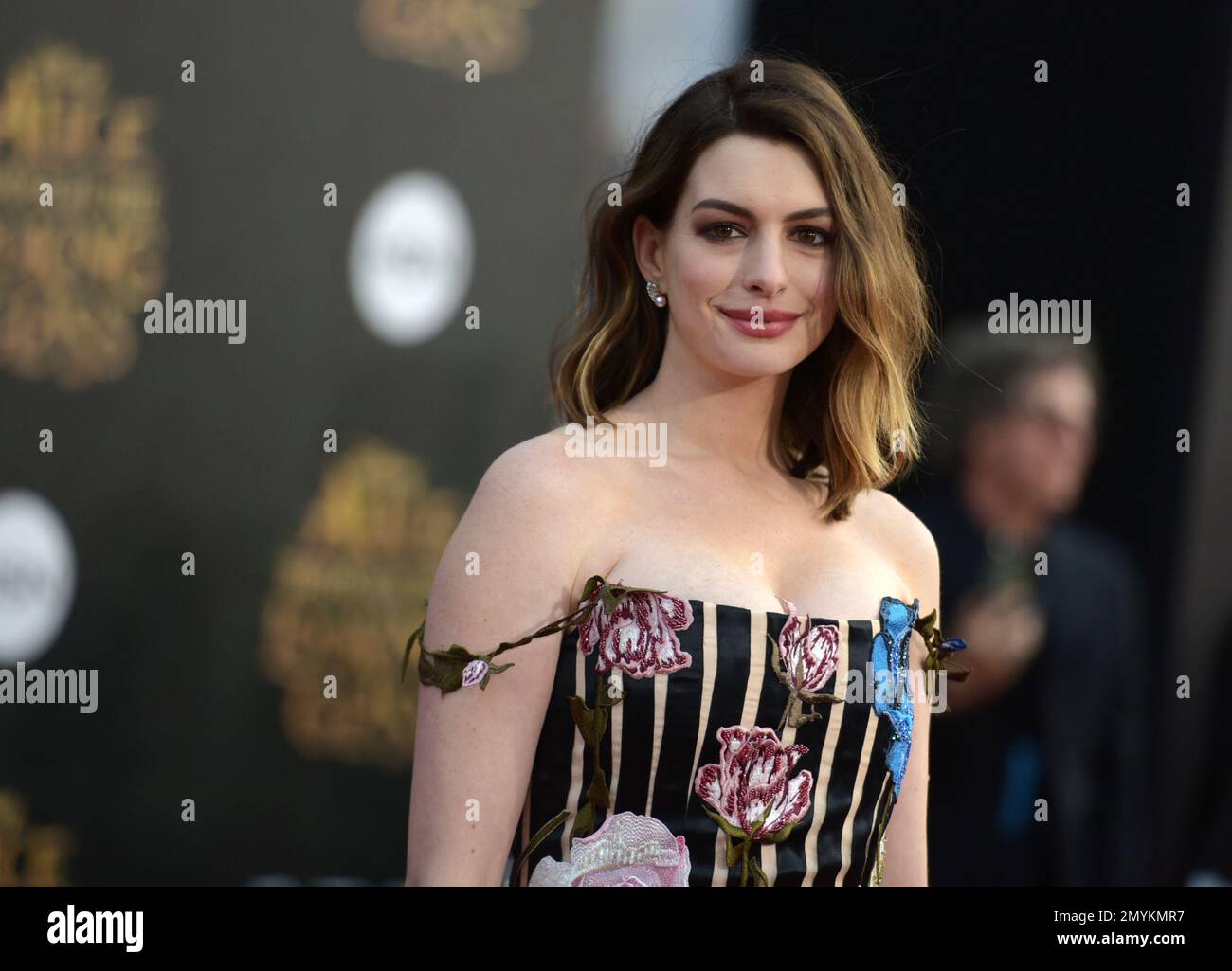 Anne Hathaway arrives at the premiere of "Alice Through the Looking ...