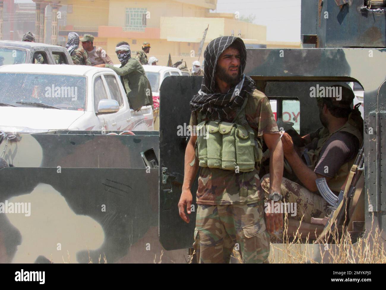 Iraqi security forces and allied Shiite Popular Mobilization Forces and ...