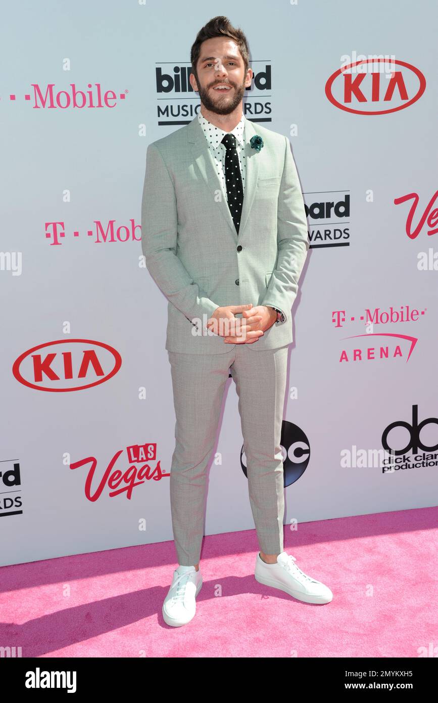 Thomas Rhett arrives at the Billboard Music Awards at the T-Mobile ...
